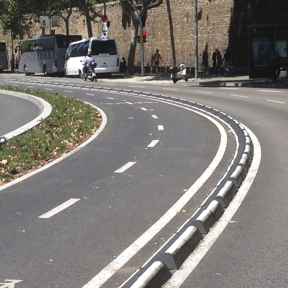 VeloKerb – Cycle Lane Delineation | PWS Signs