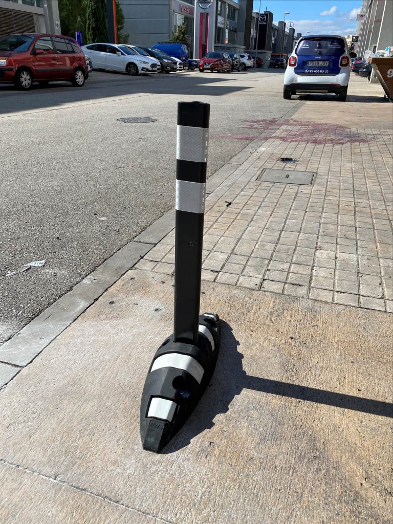 Tiger Wand Cycle Lane Separators | PWS Signs